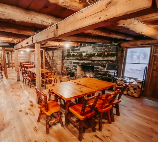 Dining + Snacks • Saunders Farm