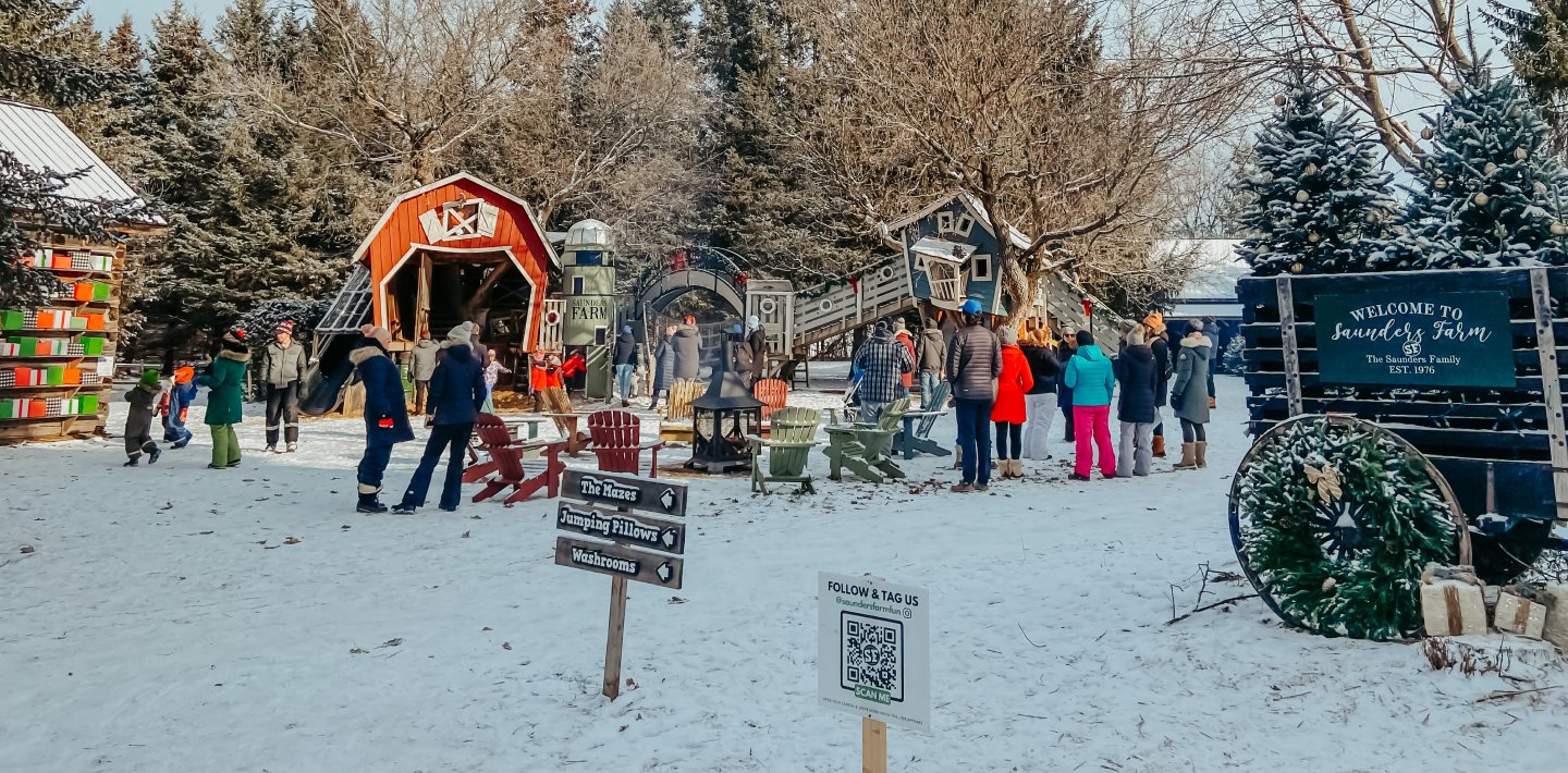Country Christmas Days • Saunders Farm